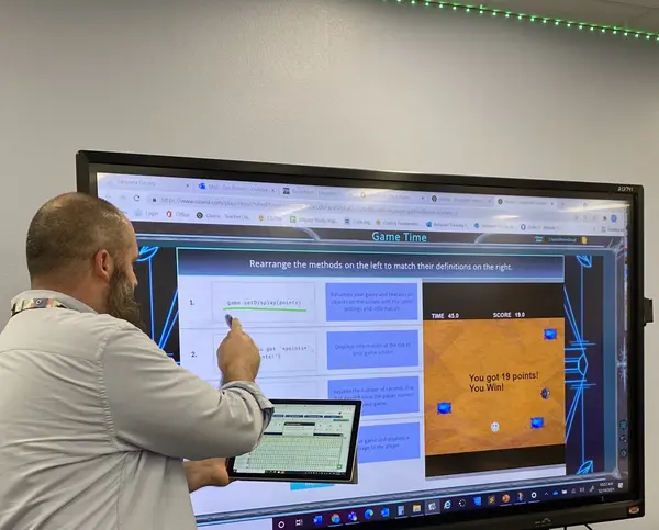 CodeCombat - Coding games to learn Python and JavaScript